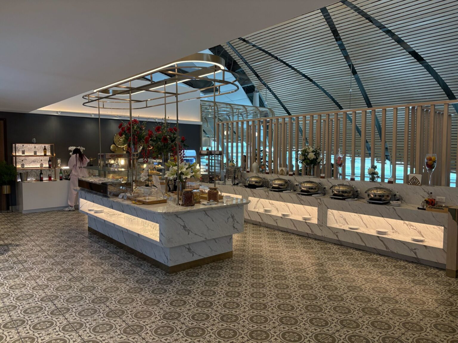 Miracle Lounges at Suvarnabhumi Airport’s Satellite Terminal (SAT-1 ...